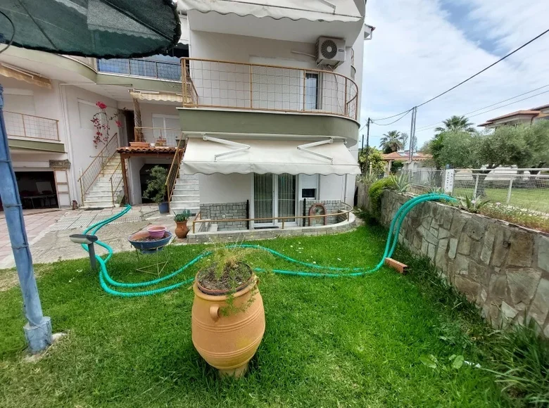 3 bedroom townthouse for sale in Sykia, Greece for €130,000 - listing ...