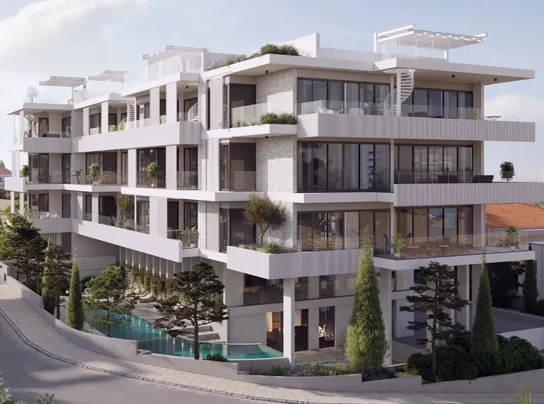 Residential complex Low-rise apartment complex with swimming pool and ...